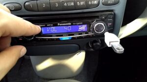 Using A USB To AUX Cable In Car